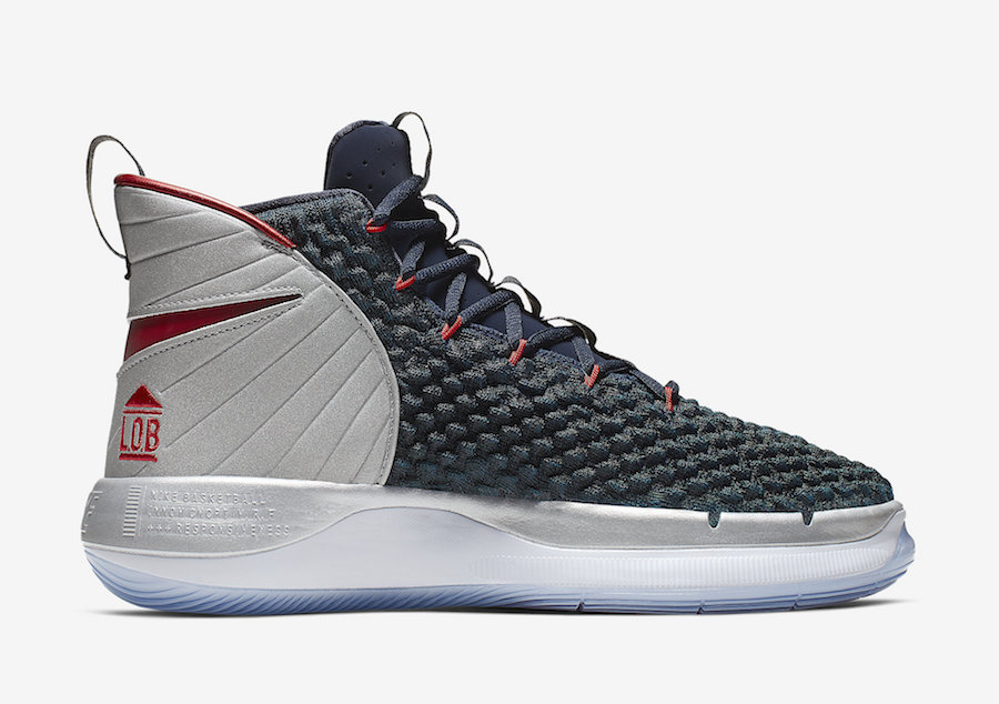 Nike celebra una delle schiacciate più iconiche della storia del basket ...