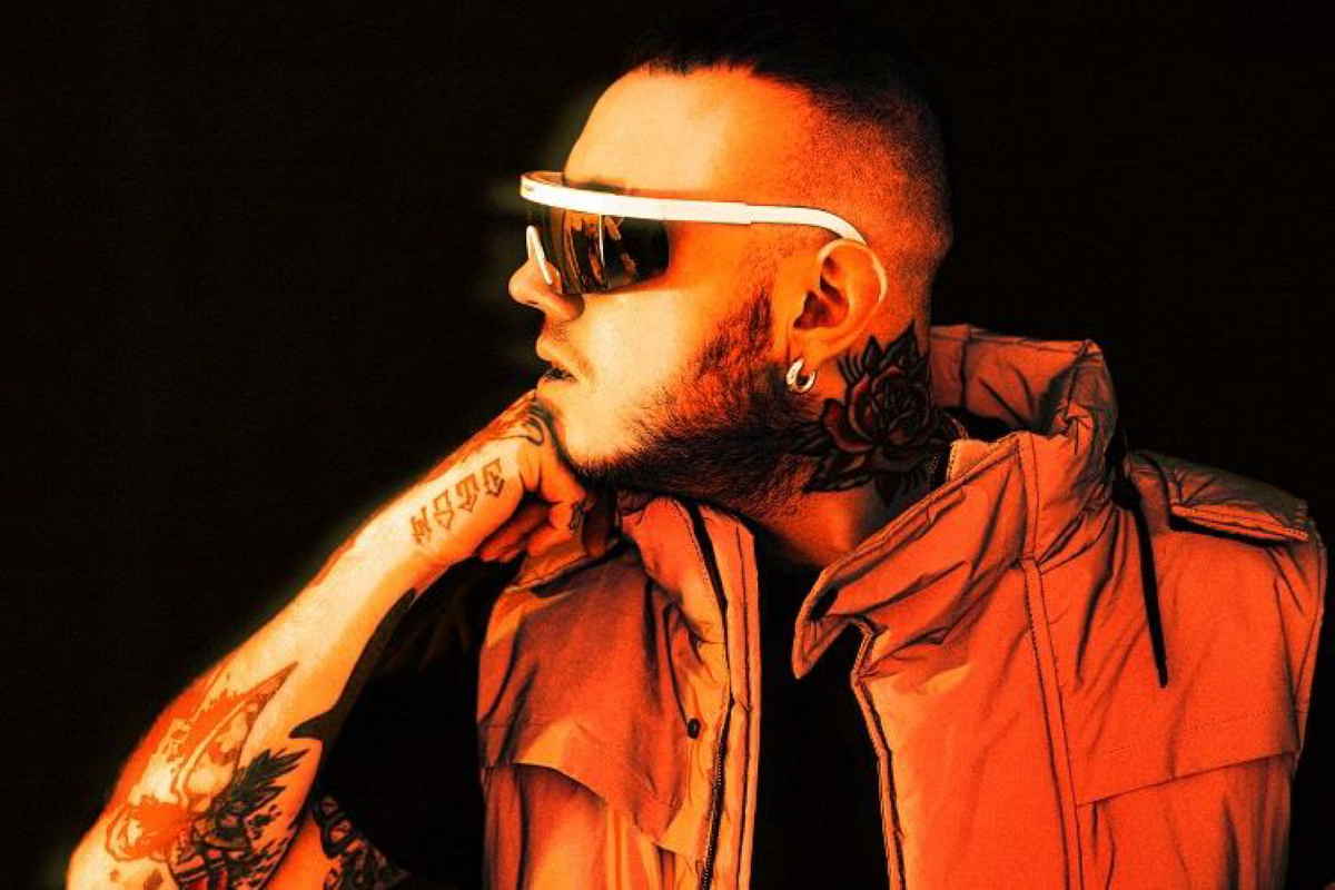 Lazza annuncia "J": ecco tutto ciò che sappiamo sul mixtape | Outpump