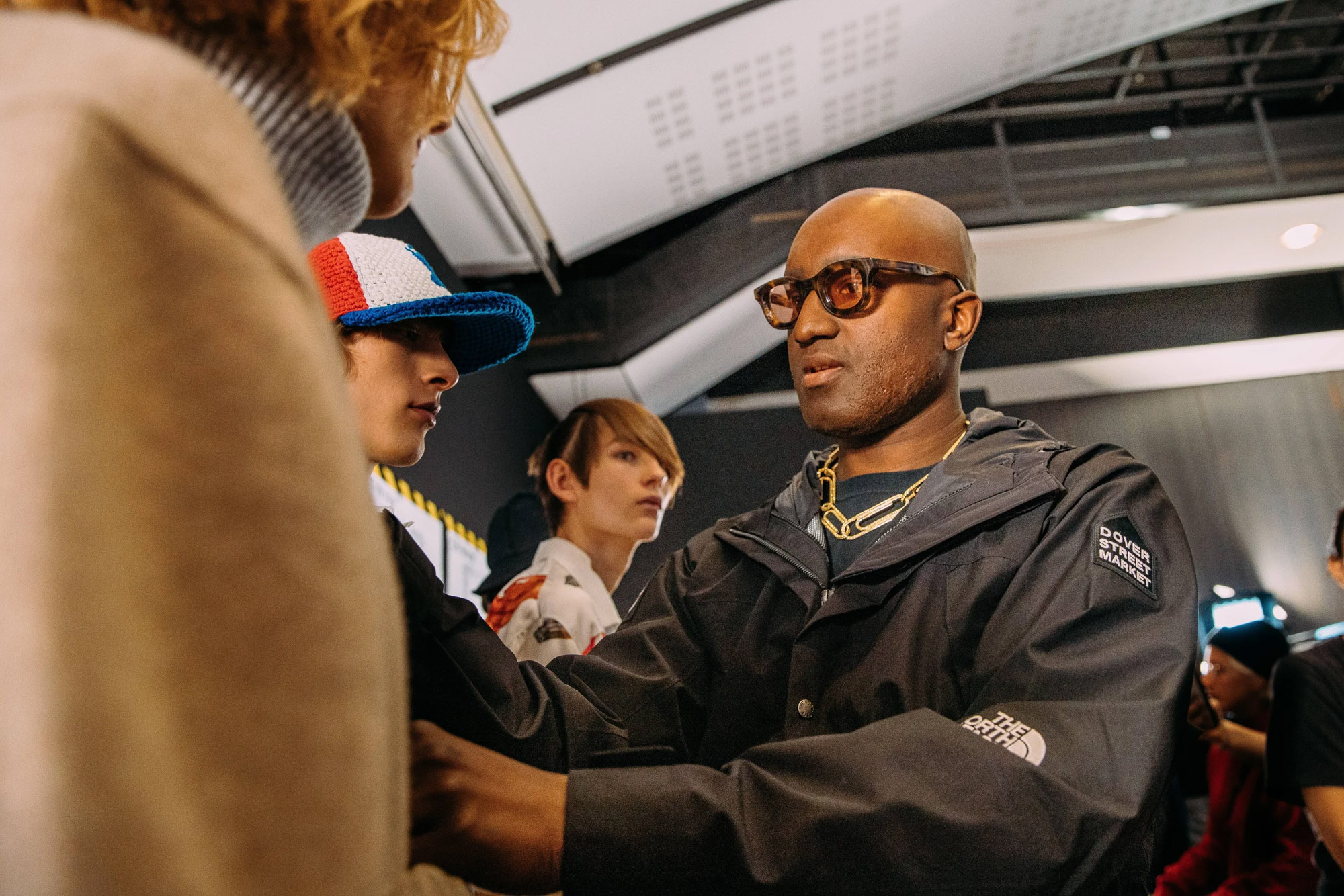 Il profilo Instagram di Off-White che svela il processo creativo – Outpump