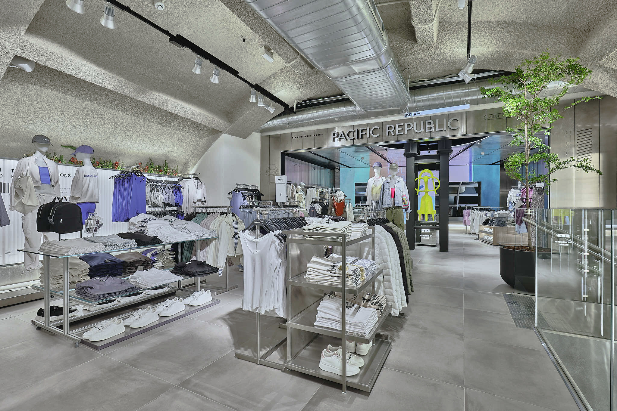 Pull&Bear apre il nuovo flagship store a Milano | Outpump