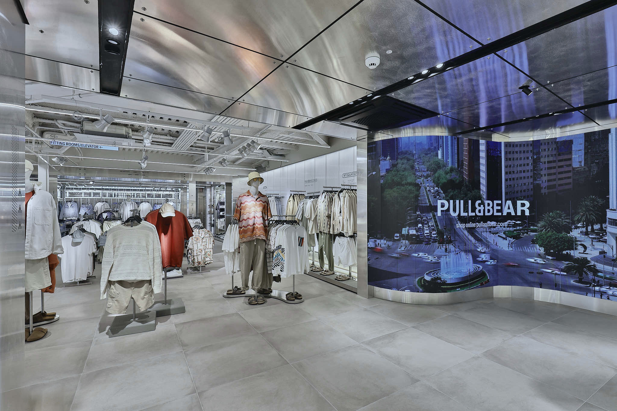 Pull&Bear apre il nuovo flagship store a Milano | Outpump