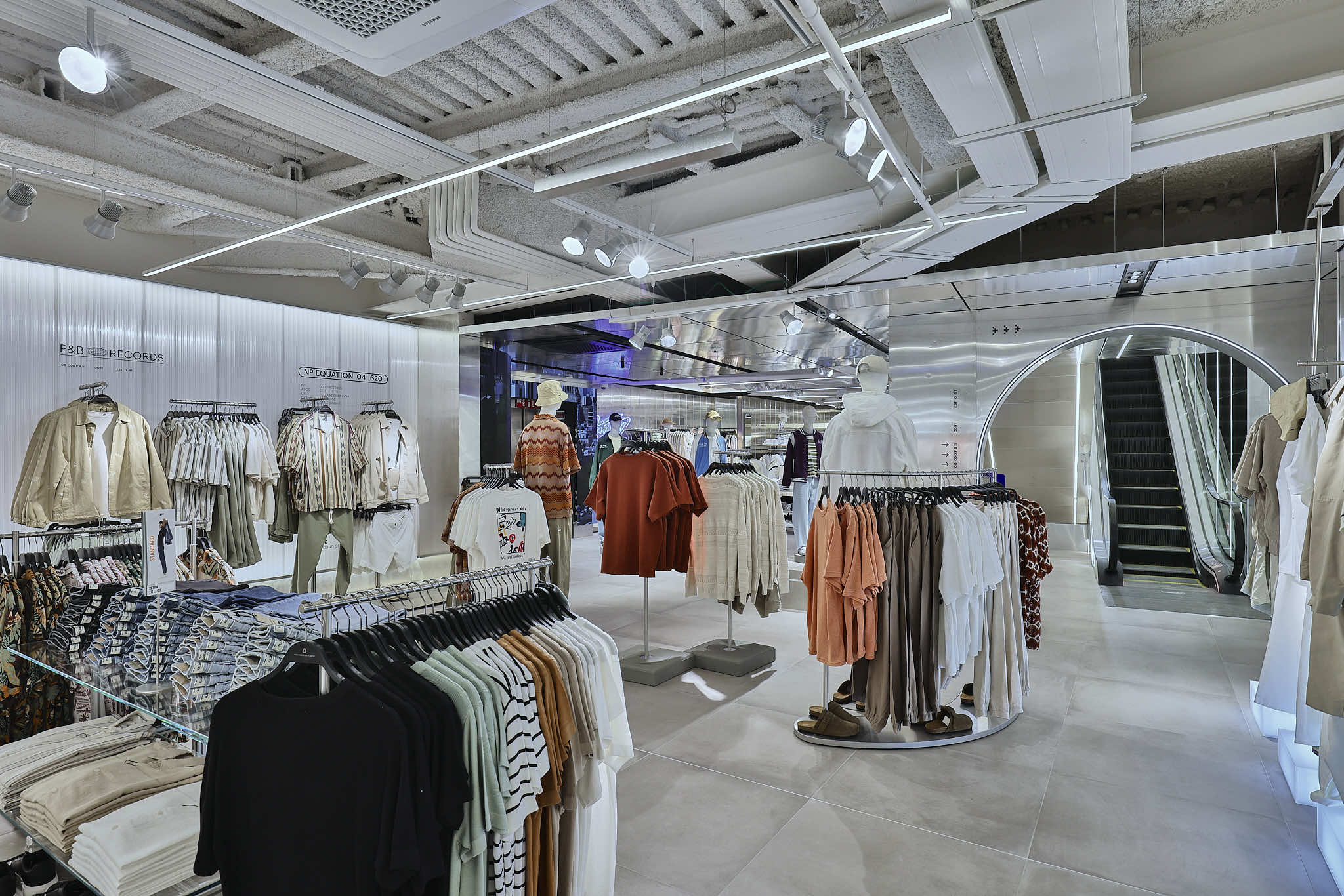 Pull&Bear apre il nuovo flagship store a Milano | Outpump