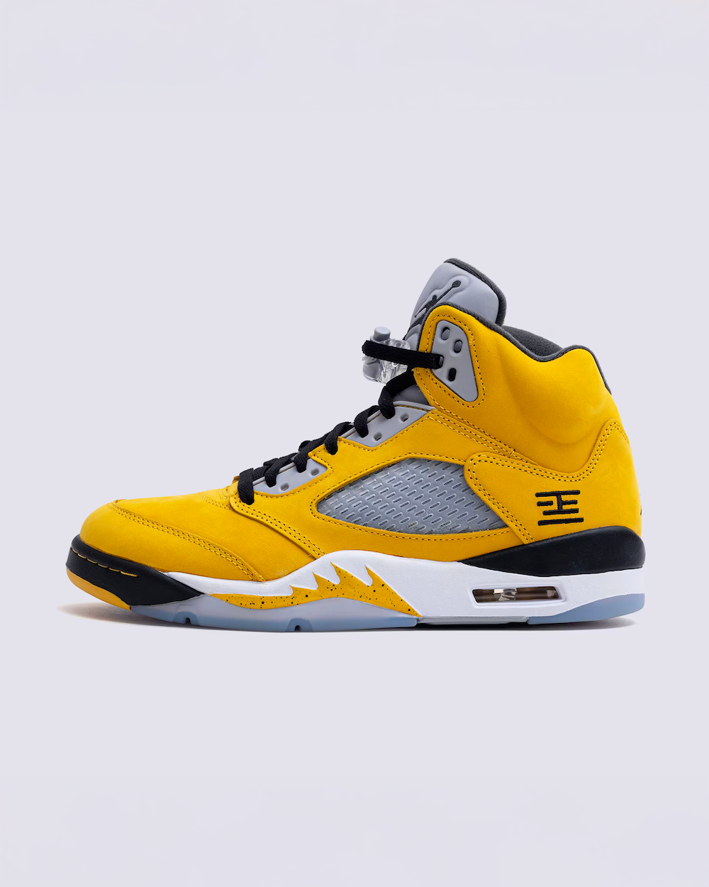 Tornano le leggendarie Air Jordan 5 “Tokyo23” | Outpump